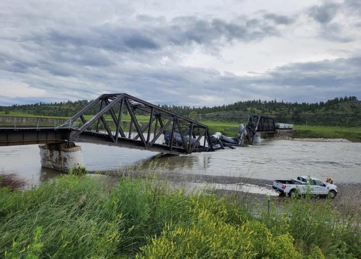 BREAKING: Bridge Collapse Sends Train, Hazardous Cargo into Yellowstone ...