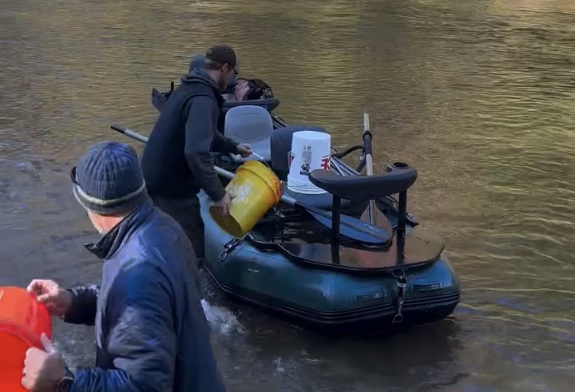 Reel of the Week: Raft Turned Into Fish Tank? - Flylords Mag